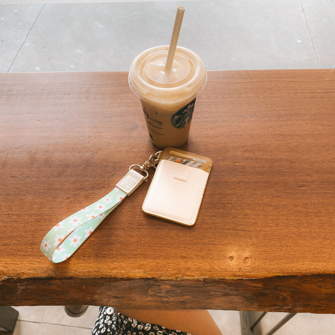 Olki Wallets - Slim Vegan Wallets and Wristlets